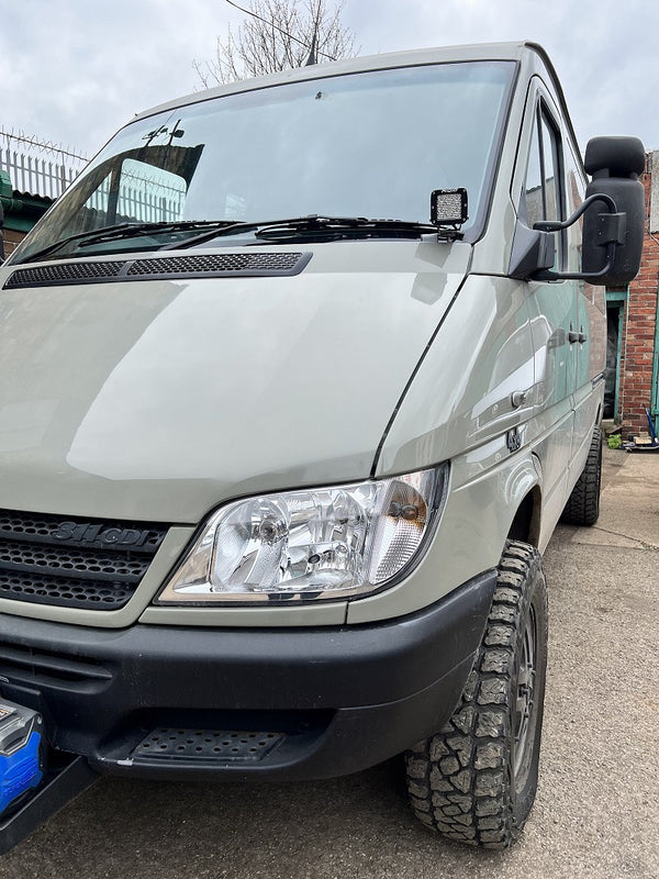 Mercedes Sprinter T1N 1996-2006 Bonnet Ditch Light Mounts – Wheeliams