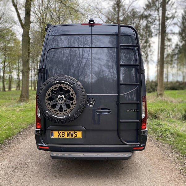 MERCEDES SPRINTER 907 2018+ Rear Door Tubular Ladder - RH – Wheeliams